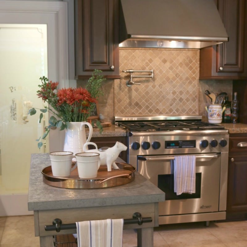 How to Create Family Fun in the Kitchen - The Design Twins - Beplay体育网页 ...